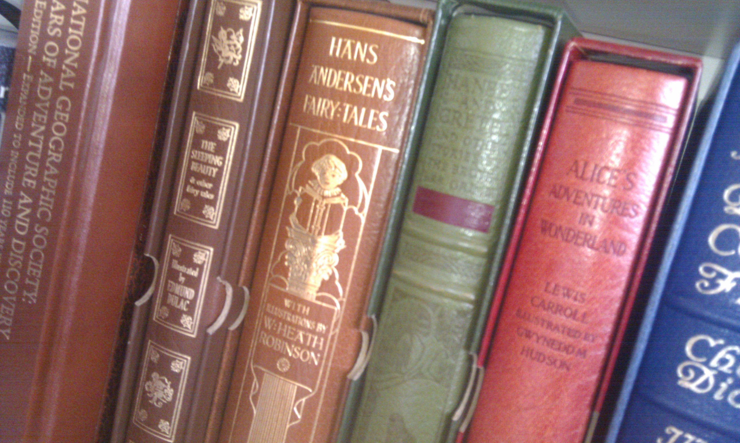 Major Online Book Retailers Are Selling Wikipedia Articles As Books